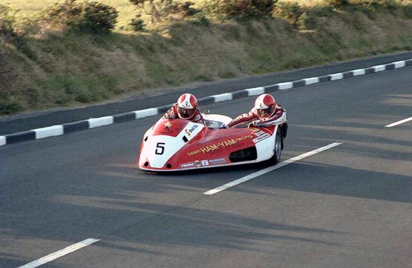 1984TT Sidecar Photo Preview - iomtt.com: The World's #1 TT Website