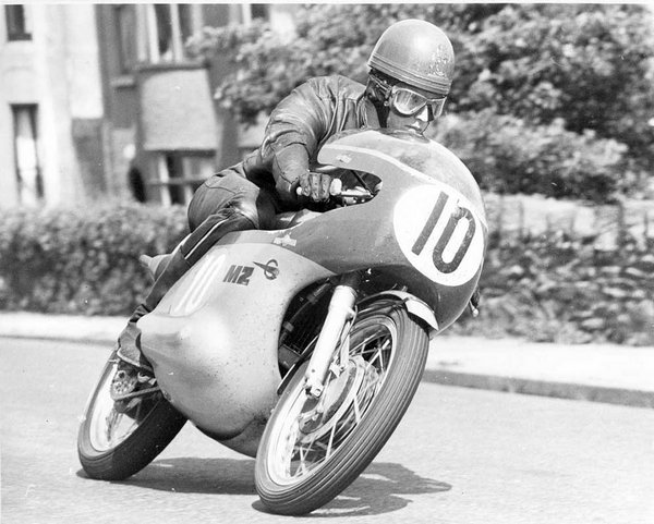 1964 Lightweight TT Photo Preview - iomtt.com: The World's #1 TT Website