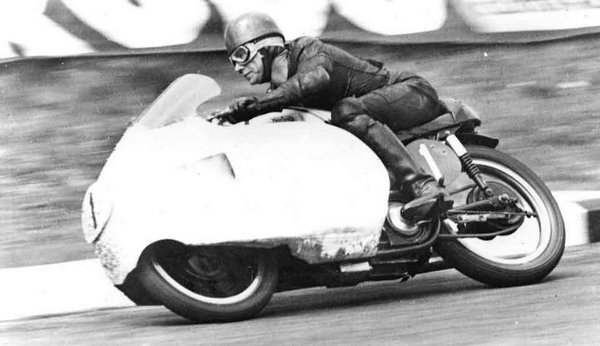 1957 Senior TT Photo Preview - iomtt.com: The World's #1 TT Website