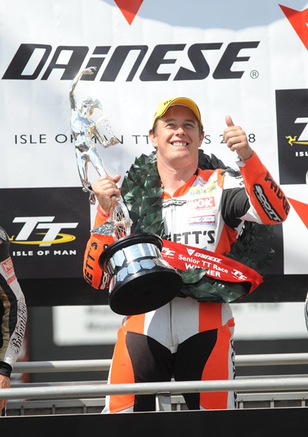 John McGuinness wins Senior Isle of Man TT race - iomtt.com: The World ...