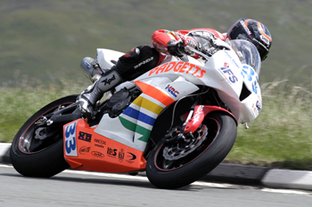 Ready to race, by Jamie Robinson - iomtt.com: The World's #1 TT Website