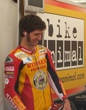 Record-breaking victory for TT star Martin - iomtt.com: The World's #1 ...