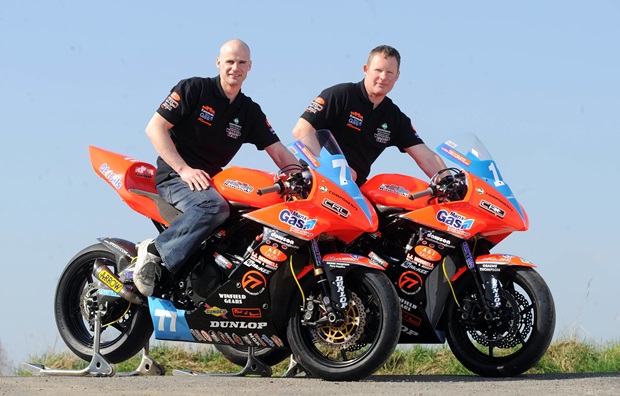 Isle of Man TT win 'main aim' for Kawasaki star Ryan Farquhar in 2011 ...