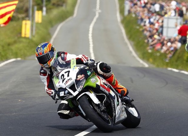 Top Twenty Finish For Cooper In Superbike TT - iomtt.com: The World's ...