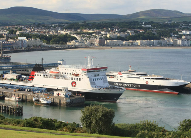 Steam Packet Company expects growth in bookings for TT 2015 - iomtt.com ...