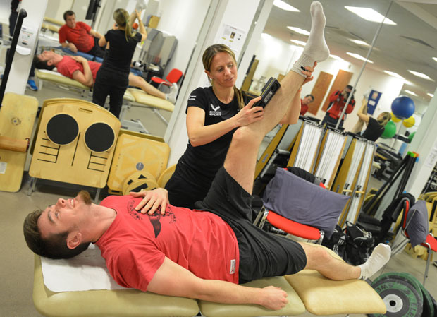 McGuinness and Cummins warm-up with EIS Fitness - iomtt.com: The World ...