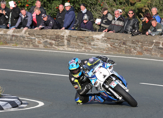 Team York Suzuki confirms Davo Johnson for Classic TT challenge - iomtt ...